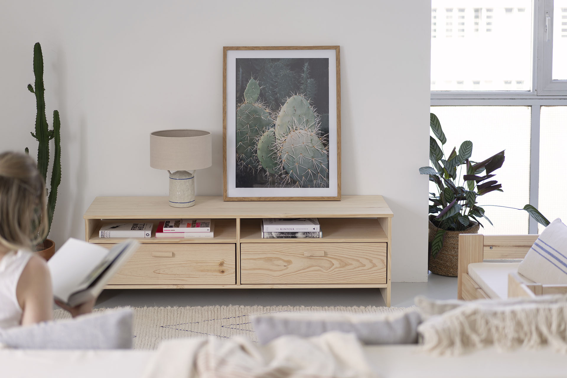 ¿Cuáles son las ventajas de un mueble hecho con madera de pino?